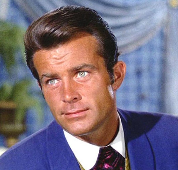 Robert conrad - Trendyyy.com